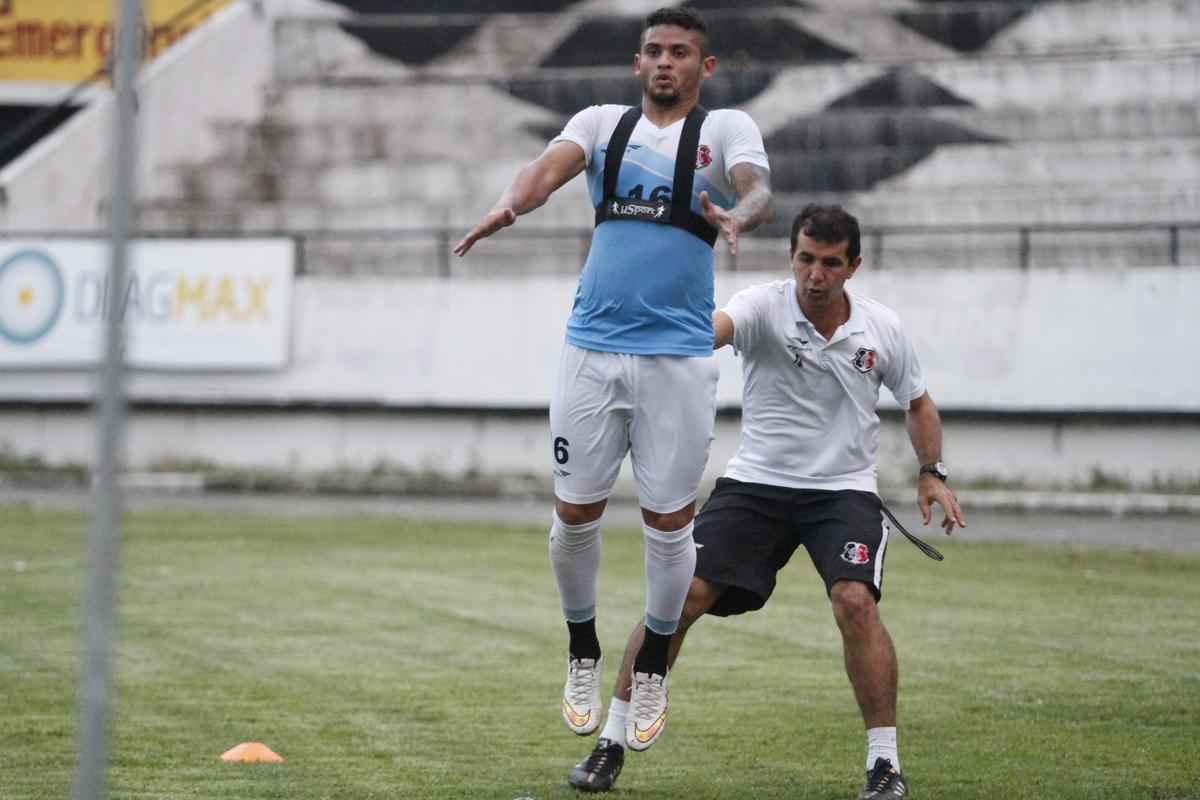 Em fotos: veja o atual elenco do Santa Cruz para a temporada 2016 ...