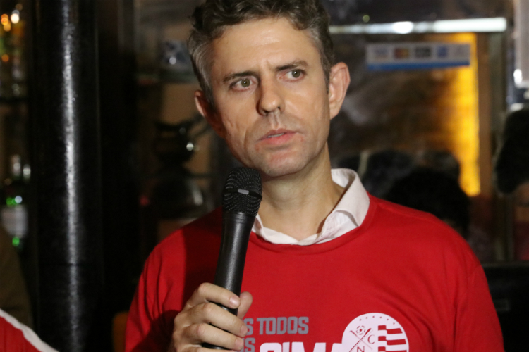 Eleito, Alexandre Carneiro pede 'responsabilidade' ao novo CD do ...