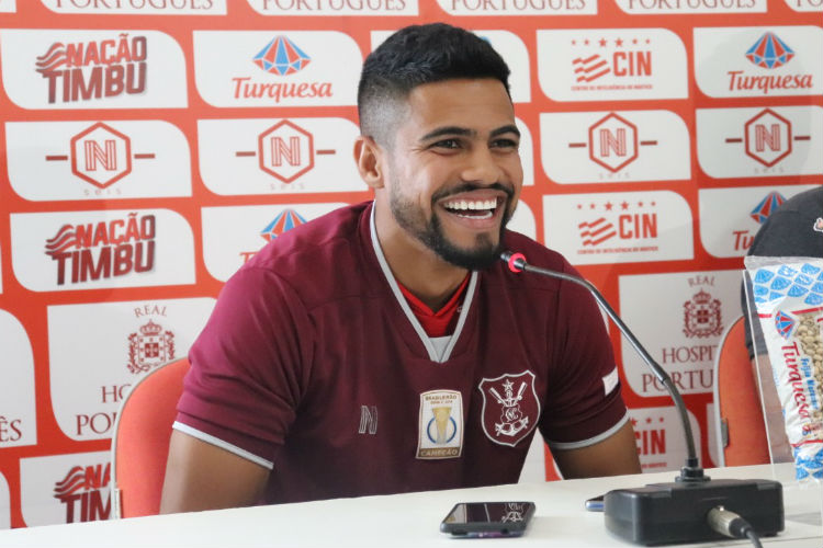 De volta após quase 2 anos, Bryan celebra volta ao Náutico e fala de ...